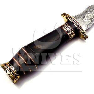 NoonKnives: custom Hand Made Damascus Steel Collectible wavy dagger Knife Handle bull horn with Brass Inserts (Black)