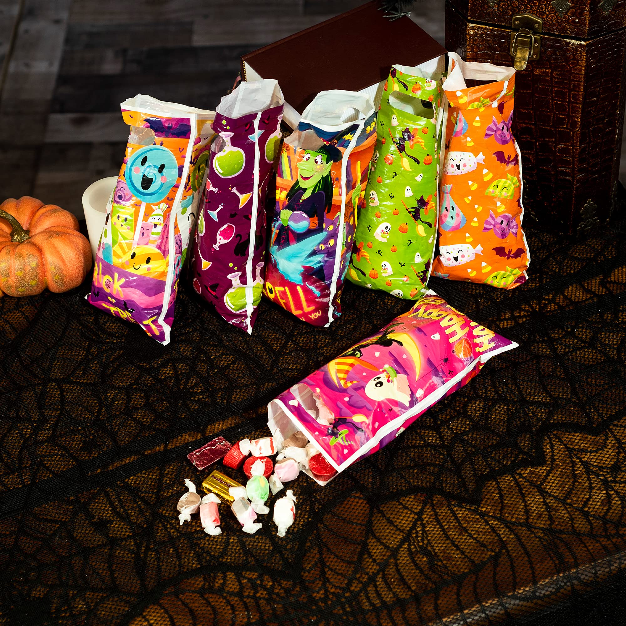 JOYIN 72 Pcs Halloween Plastic Treat Bags with Double-side Print, Halloween Candy Cookie Bags, Halloween Goodie Bags Gift Bags for Halloween Party Favors, Trick-or-Treating, Halloween Treats