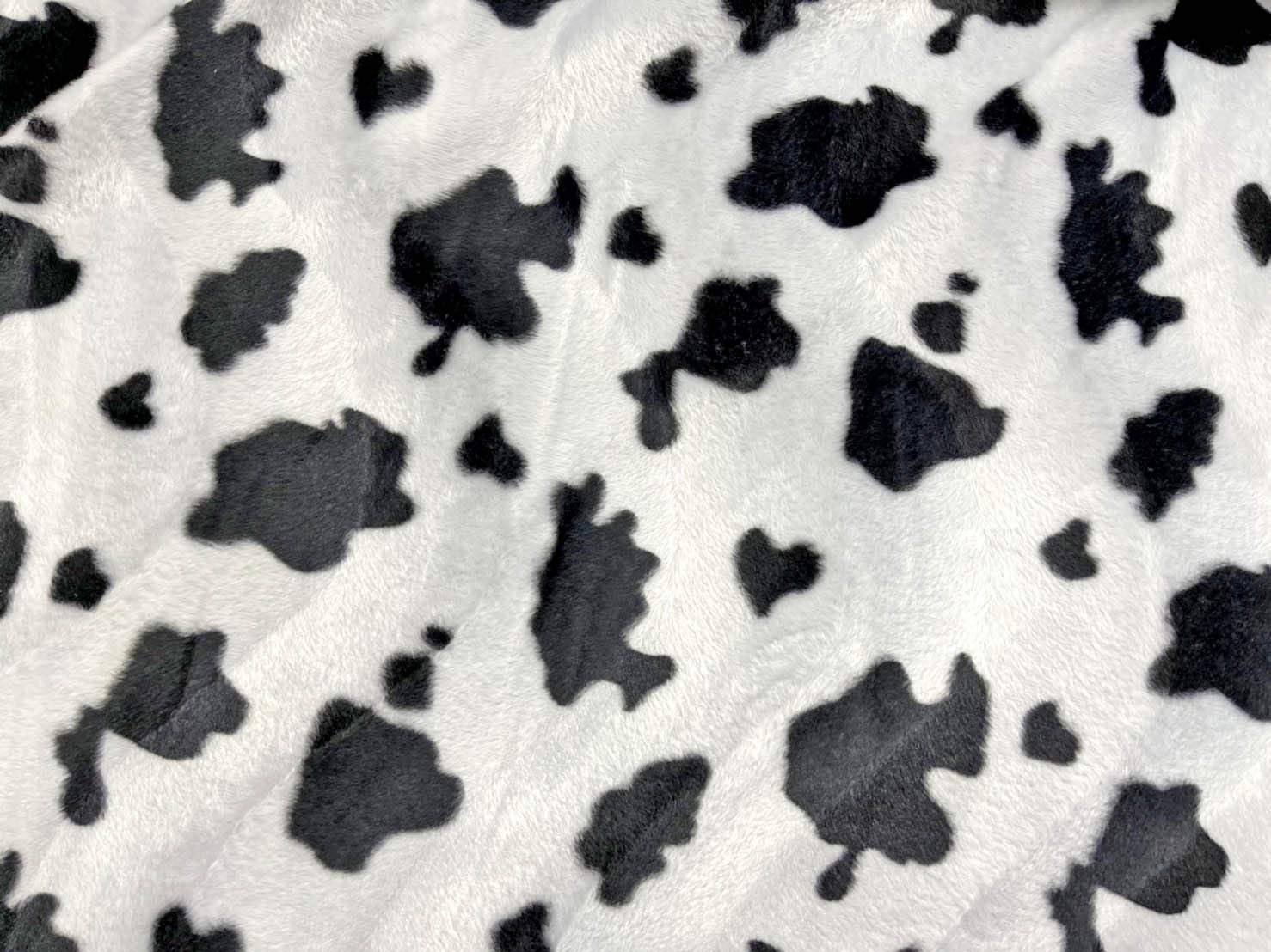 AMORNPHAN 58” Wide 100% Polyester Cow ฺHide Bull Ox Pattern Animal Print Short Pile Smooth Faux Fur Velboa S-Wave Fabric Craft Cloth Kid Sewing Crafting Decorative Pillow Covers for 1 Yard (Cow)