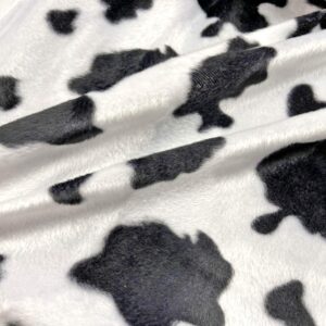 AMORNPHAN 58” Wide 100% Polyester Cow ฺHide Bull Ox Pattern Animal Print Short Pile Smooth Faux Fur Velboa S-Wave Fabric Craft Cloth Kid Sewing Crafting Decorative Pillow Covers for 1 Yard (Cow)