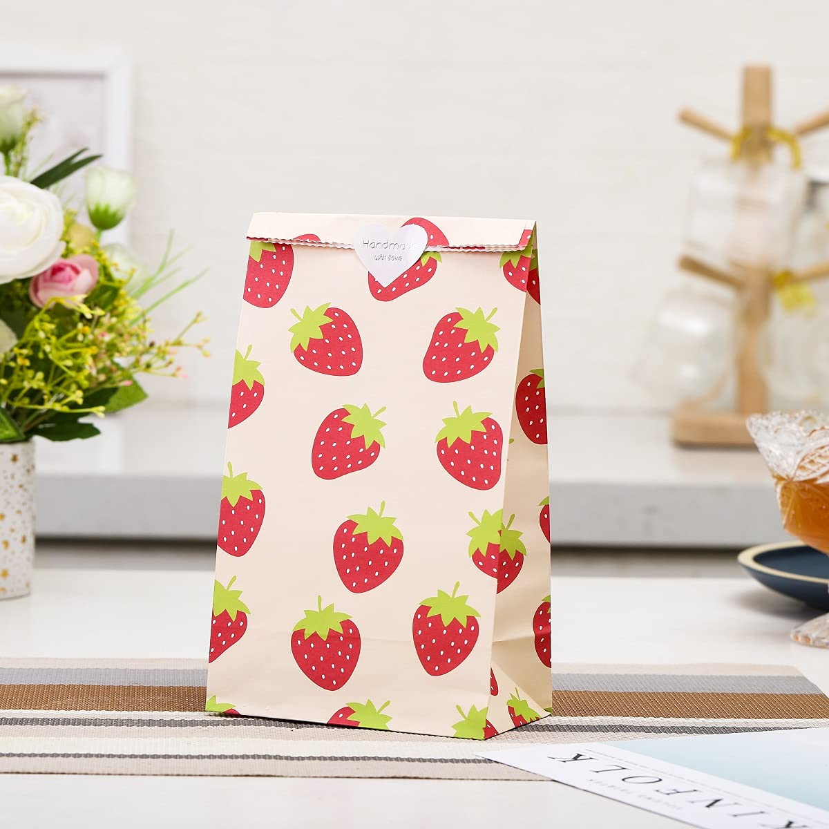 ysmile Strawberry Favor Bag Party Treat Bag Small Gift Bag Paper Birthday Decoration for Kid 24 ct