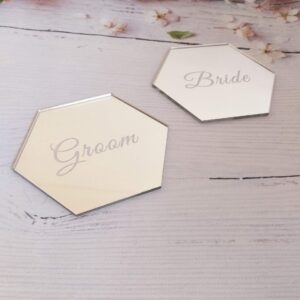 XIAOYUE Bride and Groom Acrylic Mirrored Hexagon Place Cards, Geometric Bride and Groom Table Setting,Wedding Place Cards, Bride and Groom Set (Silver Mirror)