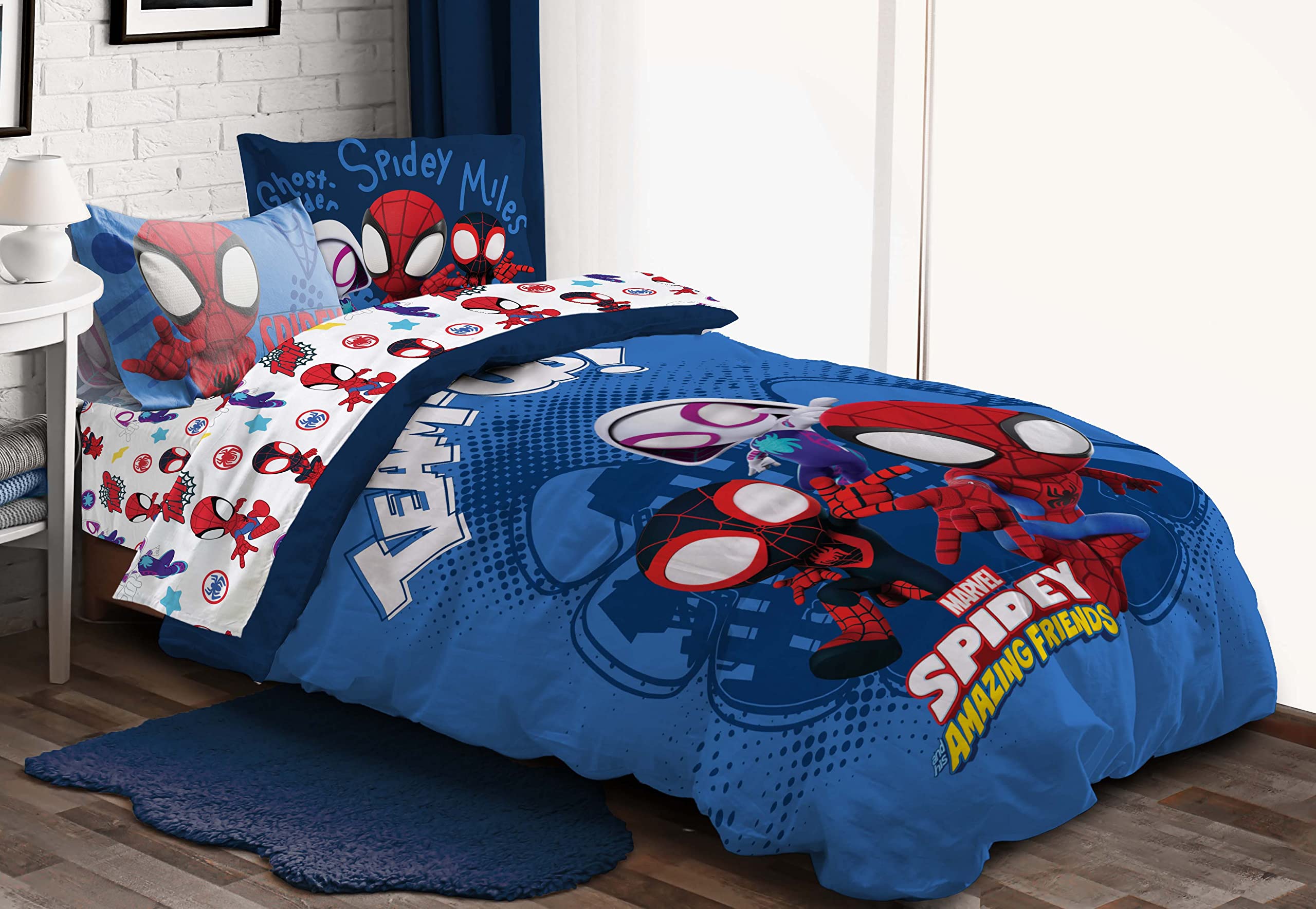 Jay Franco Marvel Spidey and His Amazing Friends Team Spidey 5 Piece Twin Size Bed Set - Includes Comforter & Sheet Set Bedding - Super Soft Fade Resistant Microfiber (Official Marvel Product)