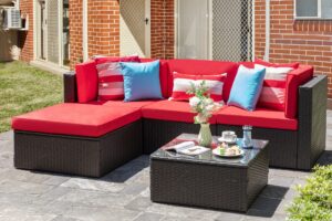 vongrasig 5 piece furniture, small all-weather brown pe wicker outdoor couch sectional patio conversation set garden patio sofa w/ottoman, glass table, red