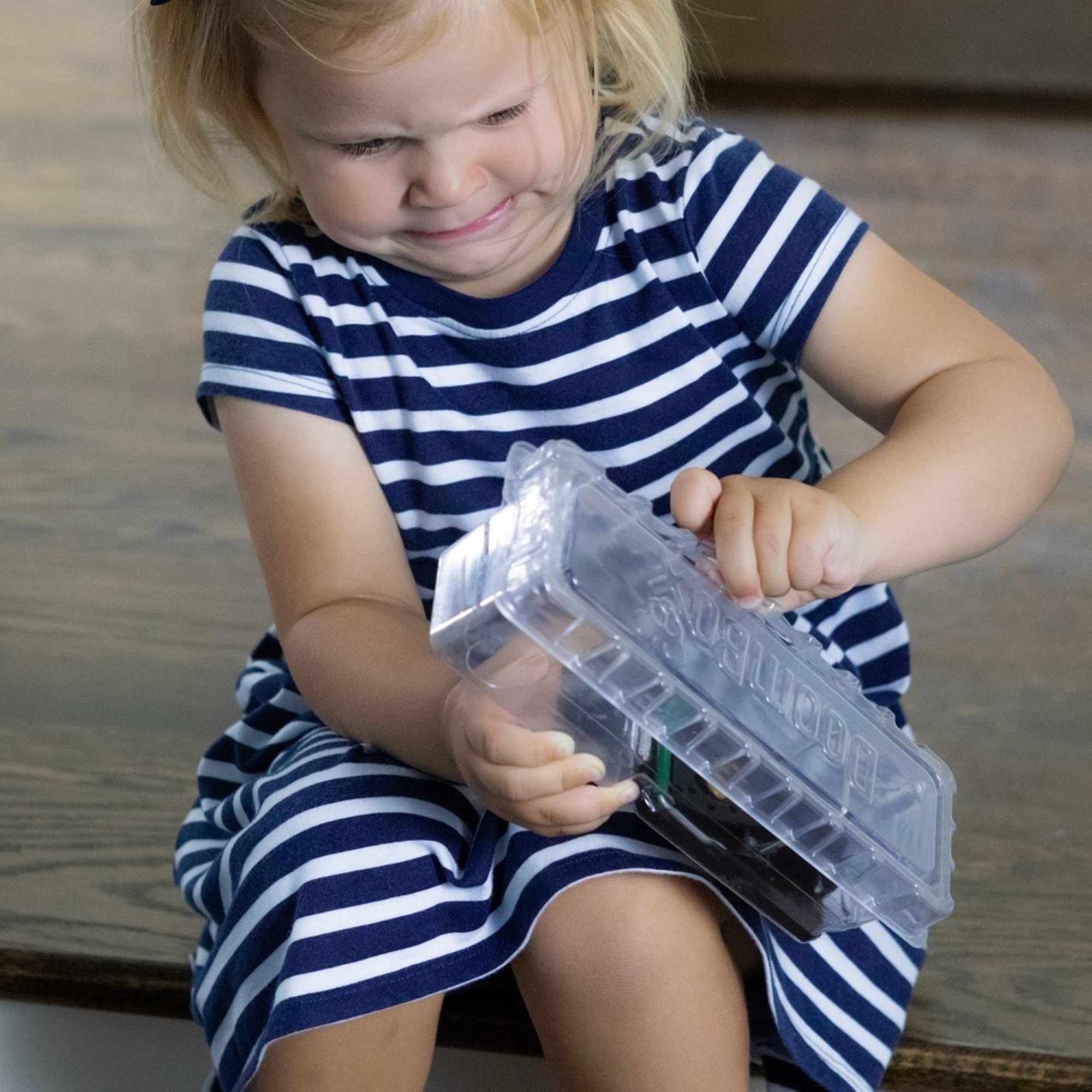 DoomBox™ Clear Enclosed Mouse Trap | Keeps The Mess with The Mouse | Patented Click-It™ Closure Technology | Safe for Kids & Pets | Certified Child Resistant | Made in USA (5) (Clear)