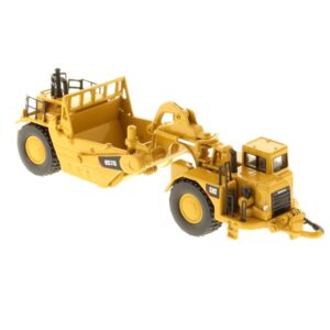 Diecast Masters 1:125 Caterpillar 657G Wheel Tractor Scraper, Elite Series Cat Truck | Scale Model Diecast Collectible Construction Trucks | Caterpillar Truck, Diecast Masters Model 85542