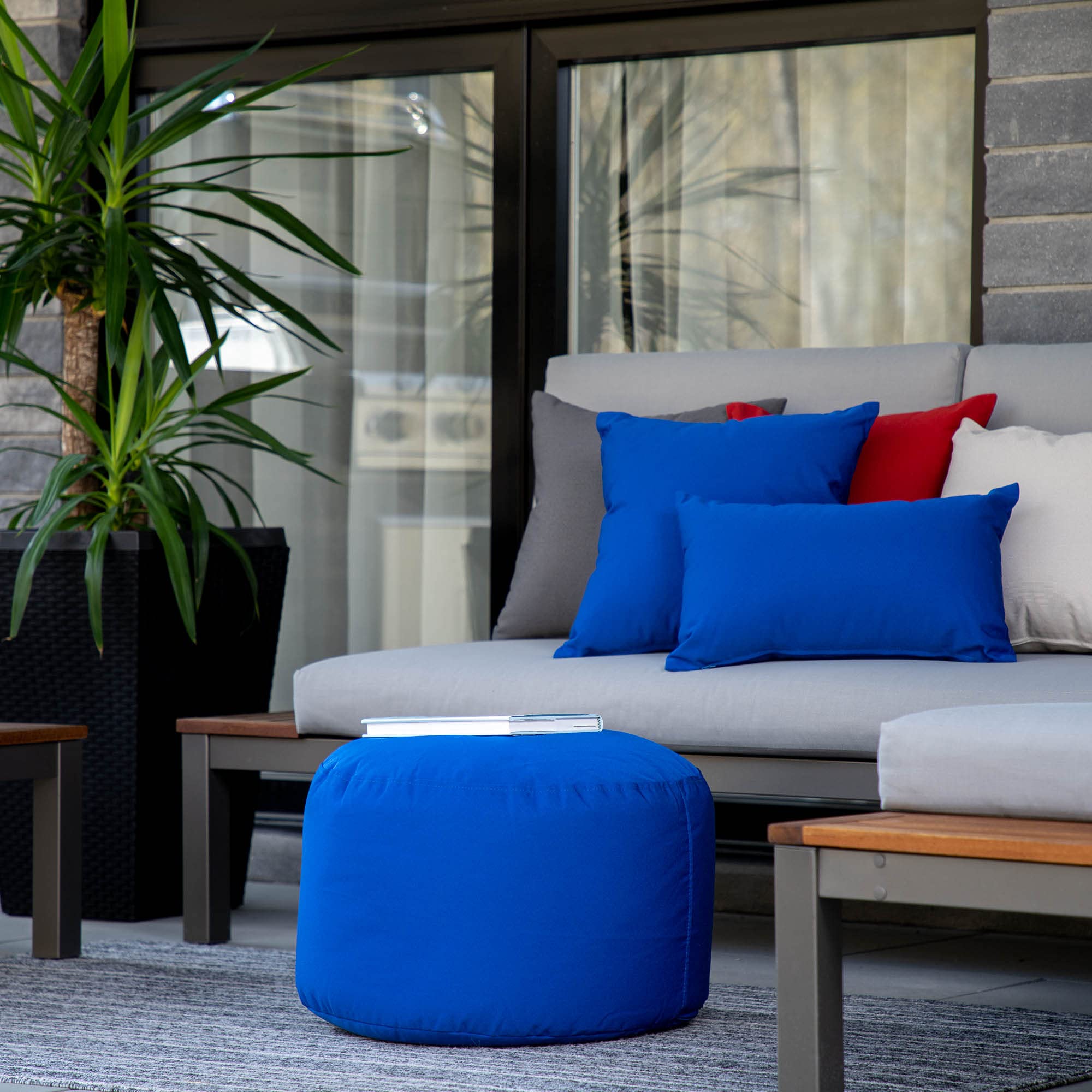 Gouchee Home Dotcom Soleil Bean Bag Round Ottoman/Pouf - Waterproof, Fade-Resistant Footrest for Indoor/Outdoor - Filled with High-Density Polystyrene Beads, Double-Stitched Seam, Blue, 20" D x 12" H