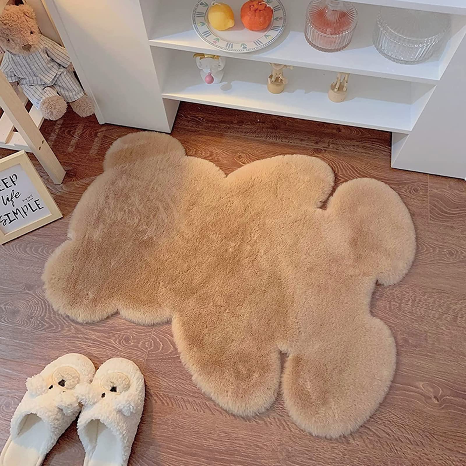 TENNOLA 3x3.9ft Small Bear Shaggy Rug, Soft Fluffy Faux Sheepskin Fur Rug Fuzzy Shag Area Rug Cute Plush Carpet for Nursery Kids Girls Bedroom Room Aesthetic Living Room Floor Home Decor, Brown