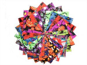 material maven 60 5 inch happy halloween quilting squares15 colorways4 of each multi color 5 x 5