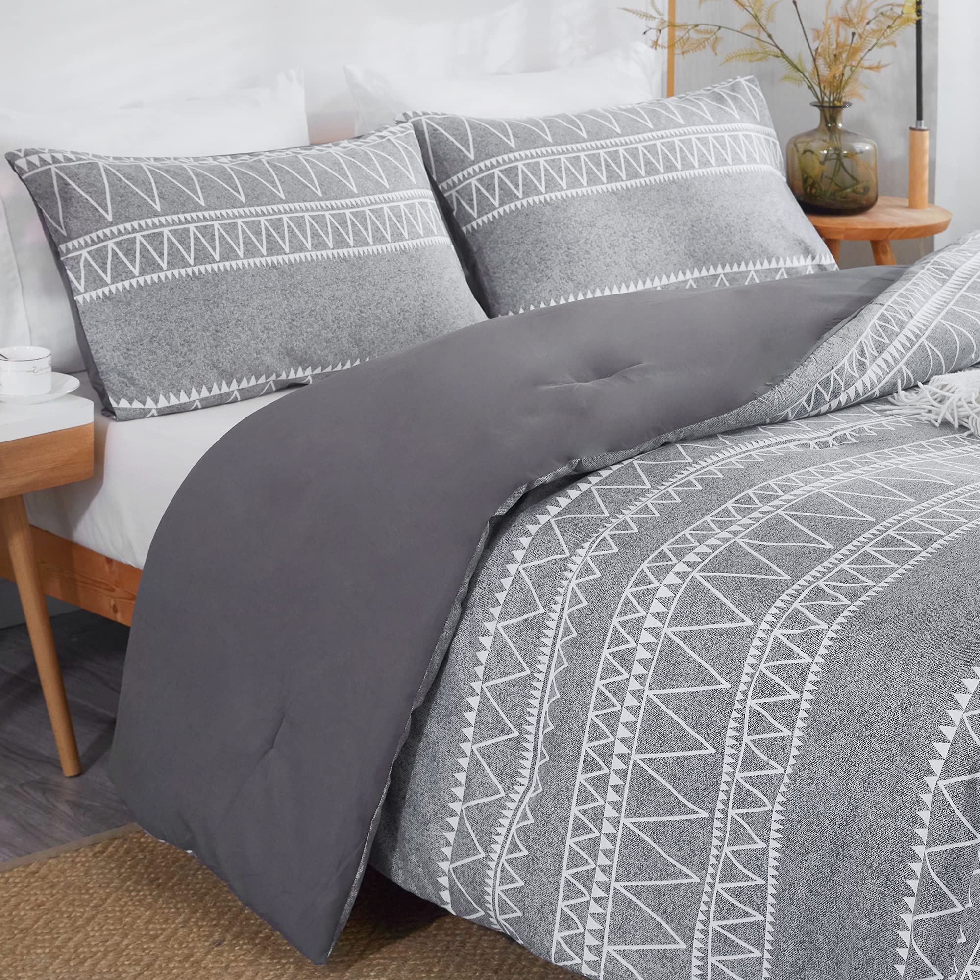 Atarashi Grey Comforter Set Queen, Soft Microfiber Reversible Gray Boho Down Alternative Comforter Set for Queen Bed- 3 Pieces (1 Solid Comforter + 2 Pillowcases), Bedding Duvet Set 90"x 90"