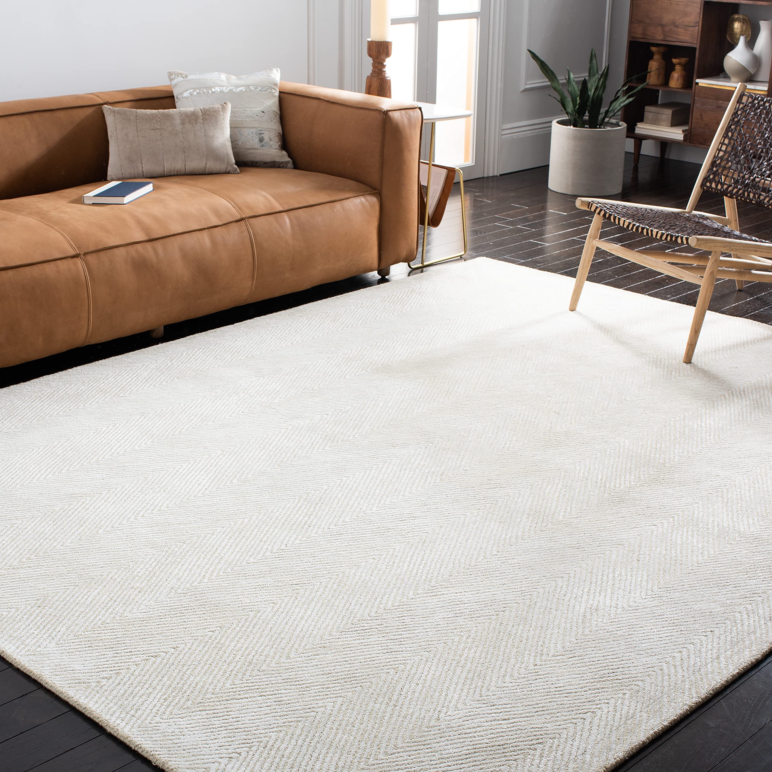 SAFAVIEH Soho Collection 8' x 10' Ivory/Beige SOH175A Handmade Chevron Premium Viscose & Wool Living Room Dining Bedroom Area Rug