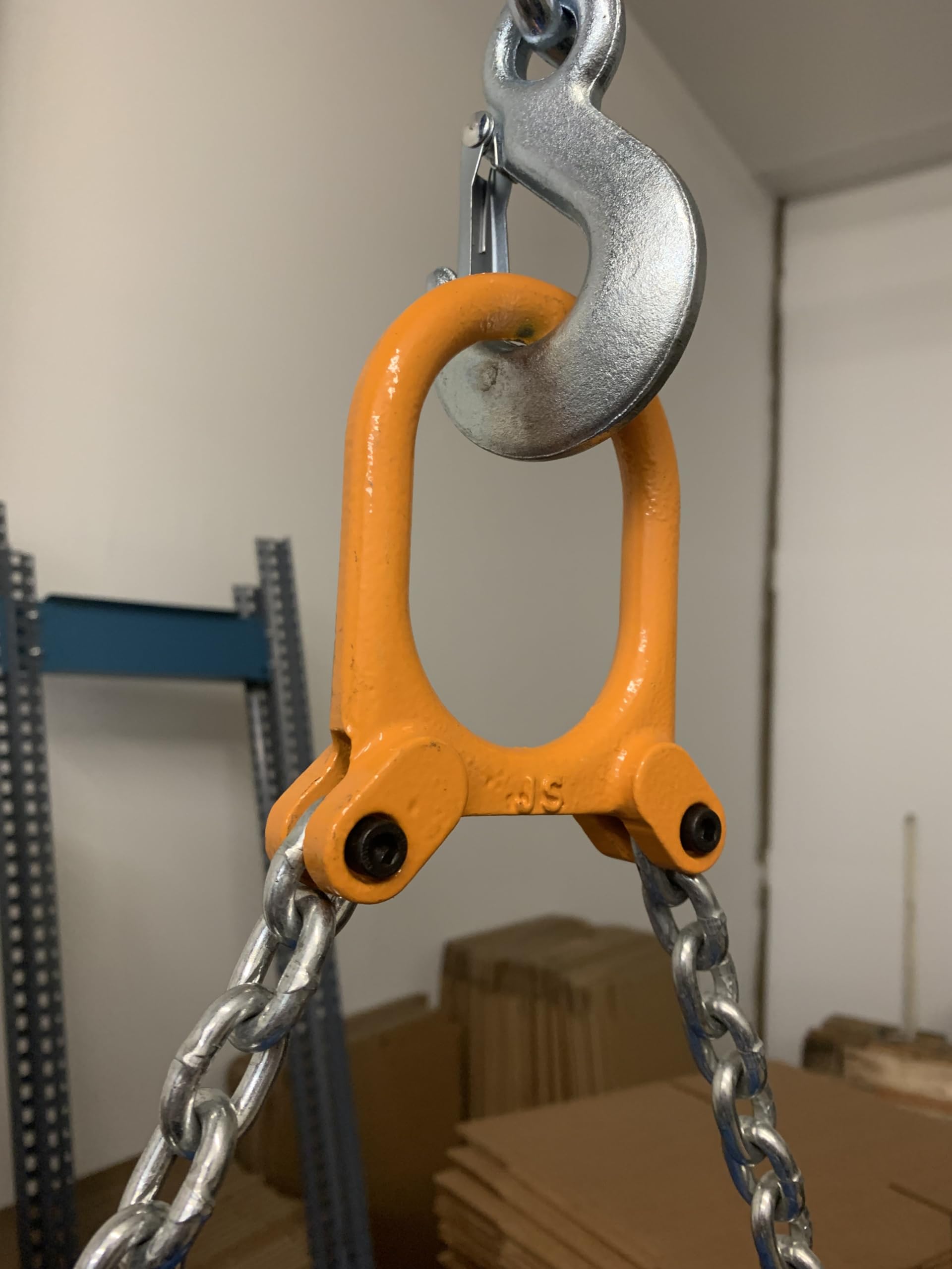 55 Gallon Drum Lifting Chain Hoist with 1 Ton Capacity - Webbing Sling Included for Extra Attachment Options Forklift, Crane, Jib Boom, Chain Lifter