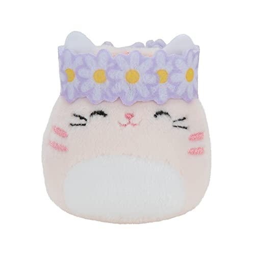 Squishville by Original Squishmallows Deluxe Glamping Playscene - Includes 2-Inch Paulita The Pink Tabby Cat, Bucket Chair, Sleeping Bag & Glamping Playscene - Toys for Kids