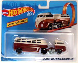 diecast hotwheels track stars custom volkswagens hauler [brown]