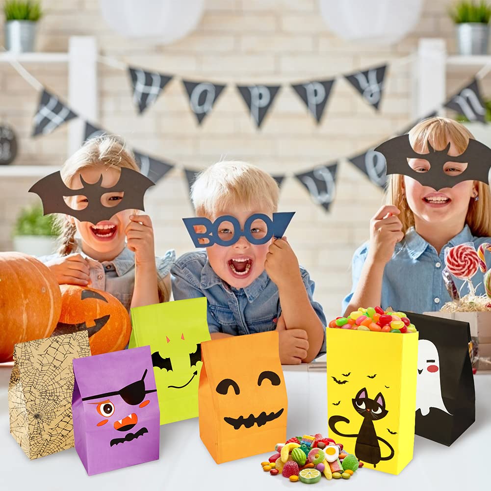 TOXOY Halloween Treat Bags, 30 PCS Halloween Candy Paper Favor Bags 12 Styles Individual Halloween Trick or Treat Goodie Bags for Kids Halloween Party Decoration Supplies