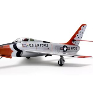 Revell 85-5996 Republic F-84F Thunderstreak Thunderbirds 1:48 Scale 75-Piece Skill Level 4 Model Airplane Building Kit