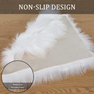 Molain Faux Fur Chair Pad Faux Fur Rugs 12 inch Square Cover Seat Fuzzy Cushion Carpet Mat Soft Fluffy Area Rug Couch for Living Bedroom Sofa, Photographing Background (White)