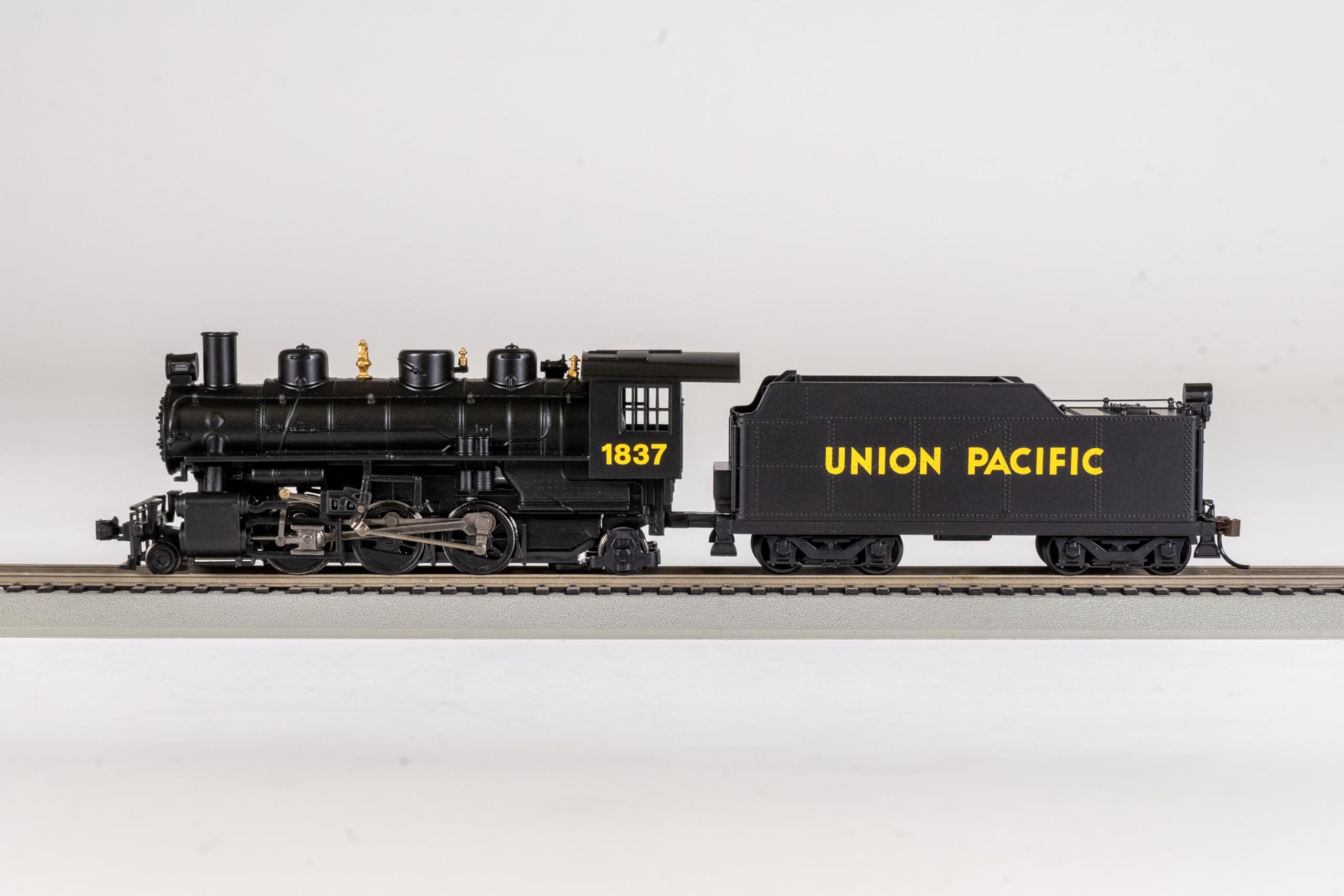 Bachmann Trains - Prairie 2-6-2 STEAM Locomotive with Smoke & Operating Headlight - U.P.® #1837 - HO Scale