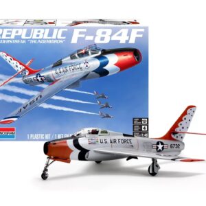 Revell 85-5996 Republic F-84F Thunderstreak Thunderbirds 1:48 Scale 75-Piece Skill Level 4 Model Airplane Building Kit