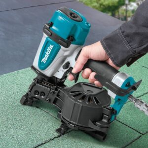 Makita AN454-R 1-3/4 in. Coil Roofing Nailer (Renewed)