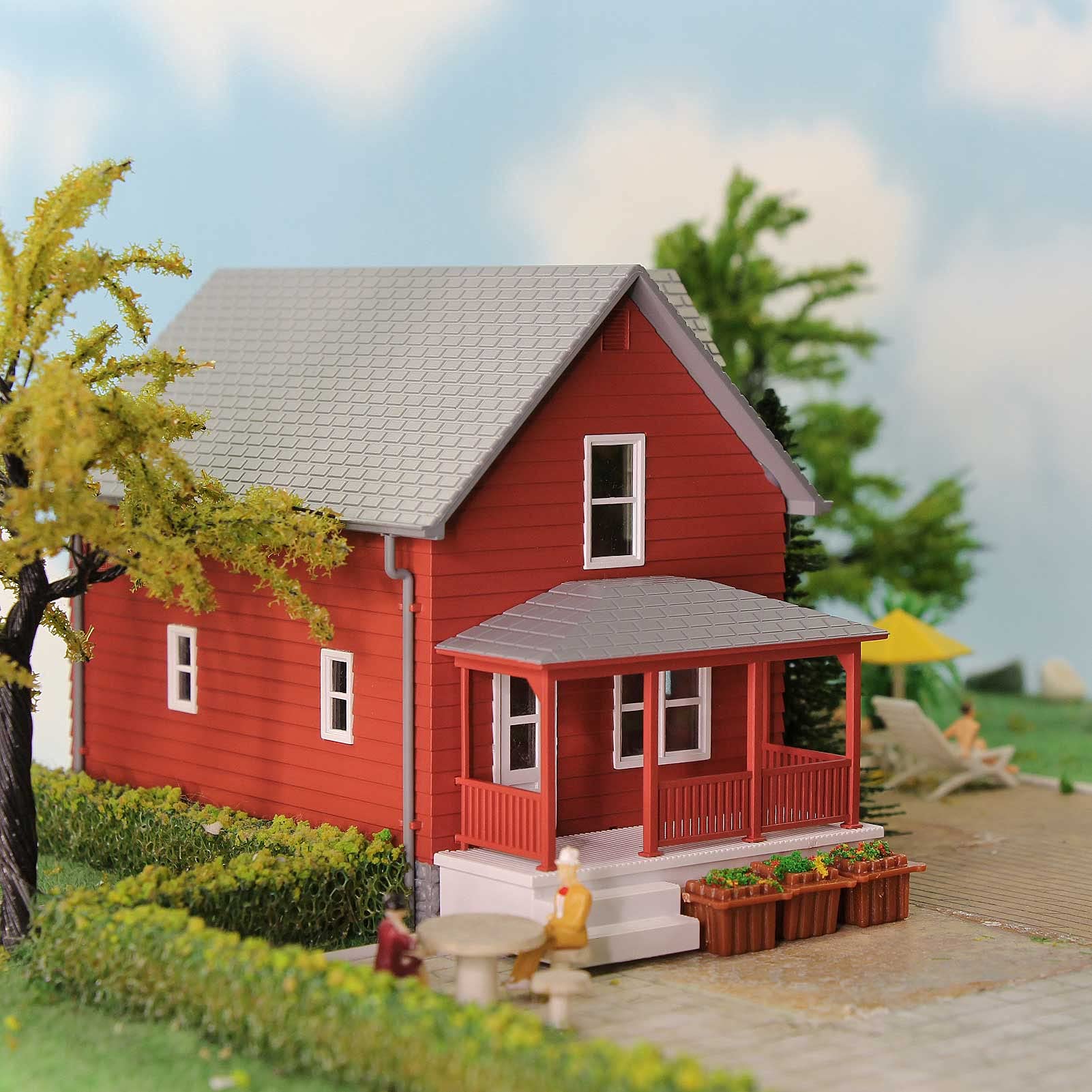 HO Scale Model Building 1:87 Residential Modern House Assembled Architectural for Model Train Layout Diorama JZHO01 (Red)