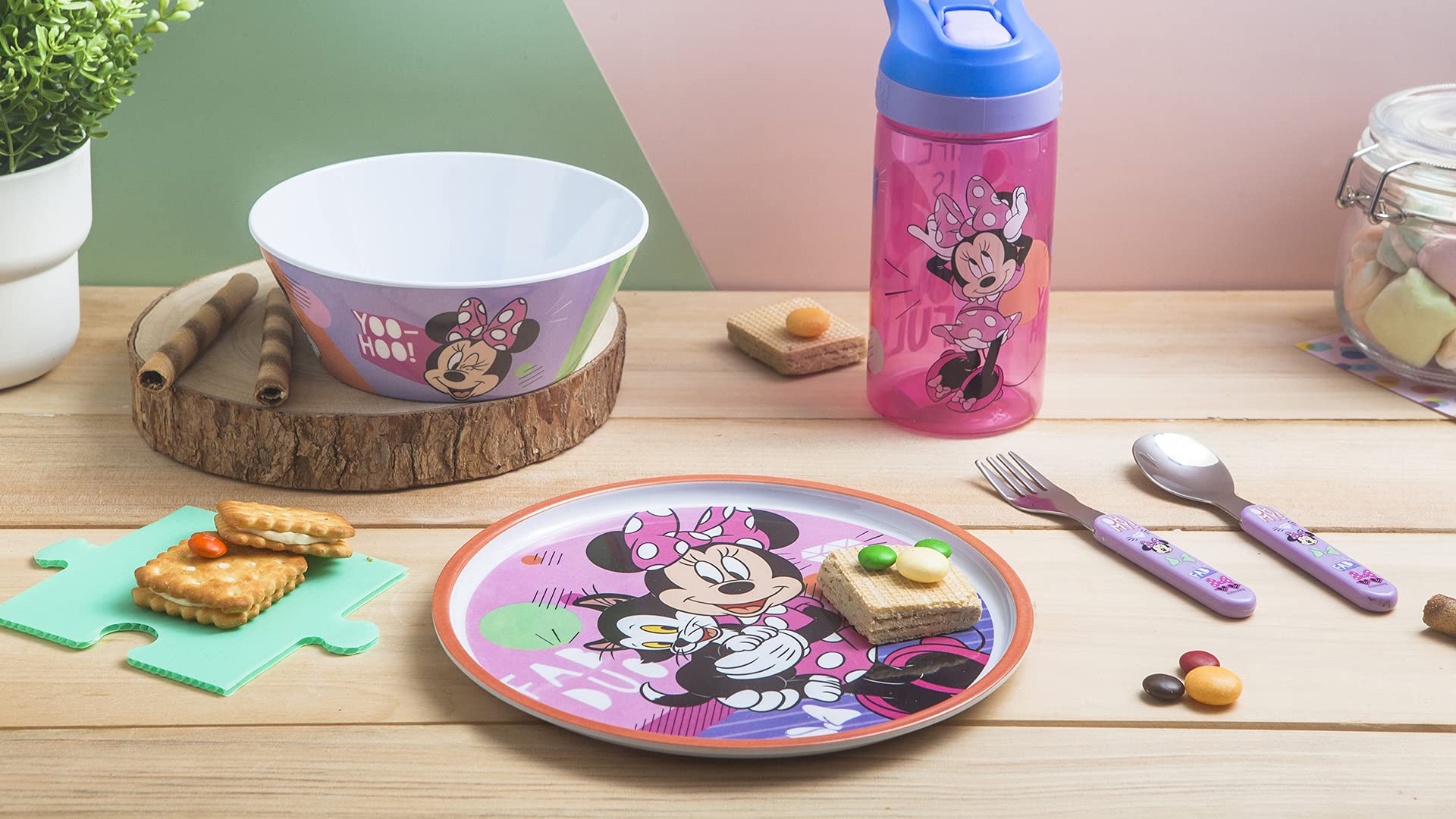 zak! 5-Piece Dinnerware Set, Disney Minnie Mouse - Durable Plastic & Stainless Steel - Includes Water Bottle, 8-Inch Plate, 6-Inch Bowl, Fork & Spoon - Suitable for Kids Ages 3+