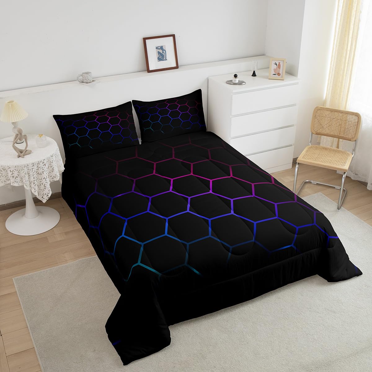 Hexagonal Bedding Set 3D Geometric Honeycomb Comforter Set for Kids Boys Girls Luxury Beehive Hexagon Comforter Neon Blue Purple Black Decor Quilt Set with 2 Pillowcases 3Pcs Bedding Queen