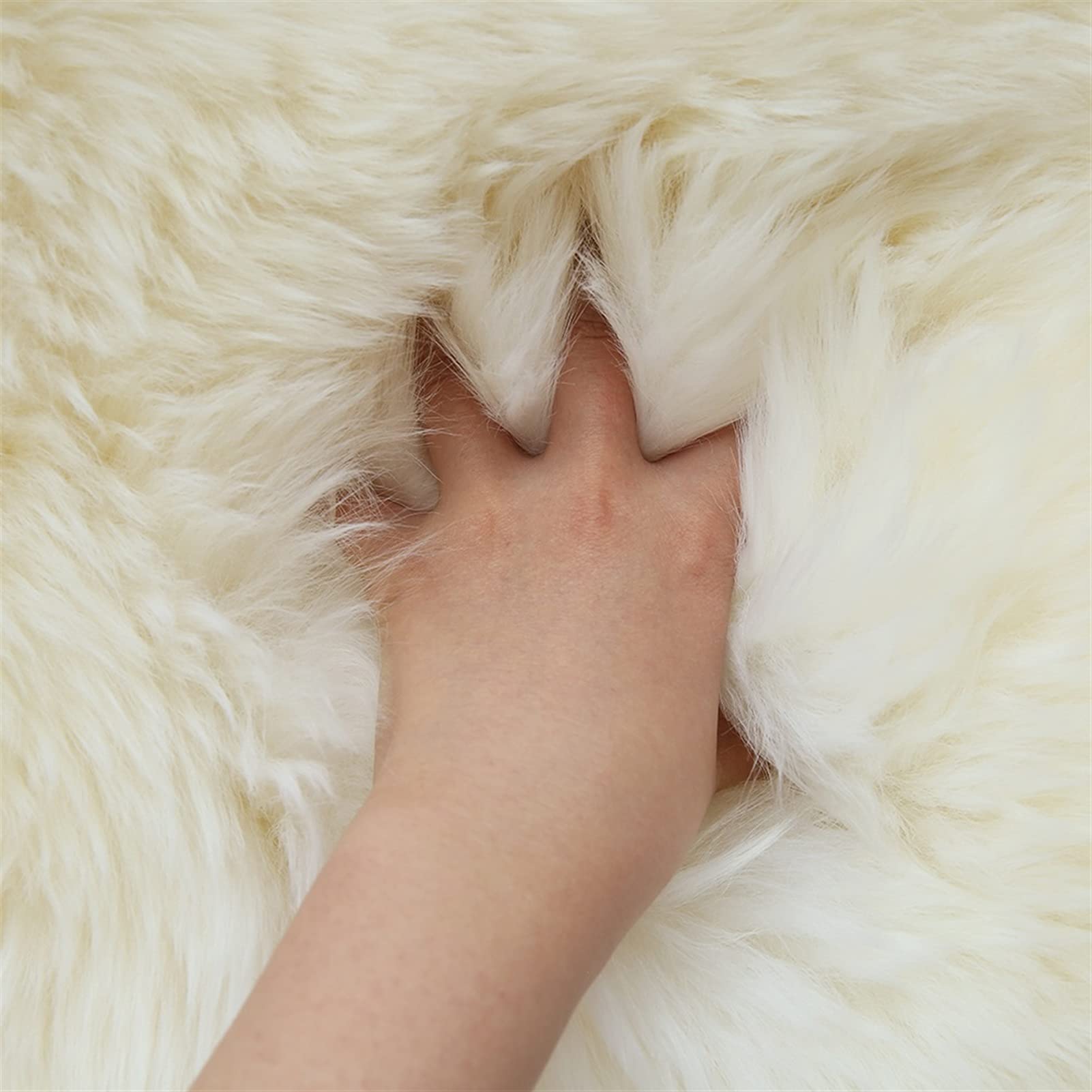 Altlue Real Genuine Sheepskin Rug Natural Fur Rug Sheep Skin Rug Full Sheepskin Rugs Authentic Sheepskin Throw Sheepskin Seat Covers for Chairs Sheepskin Seat Pad Cushion White (2.3X3.28 ft)