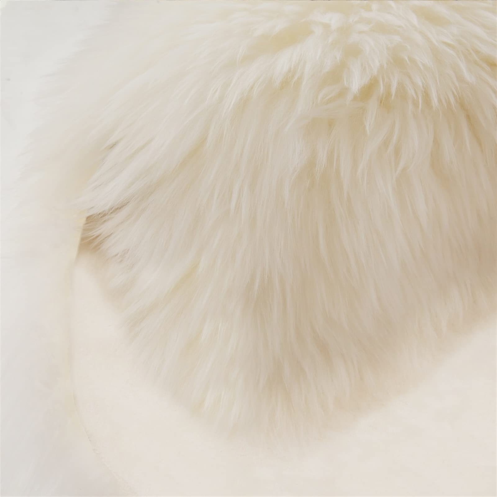 Altlue Real Genuine Sheepskin Rug Natural Fur Rug Sheep Skin Rug Full Sheepskin Rugs Authentic Sheepskin Throw Sheepskin Seat Covers for Chairs Sheepskin Seat Pad Cushion White (2.3X3.28 ft)