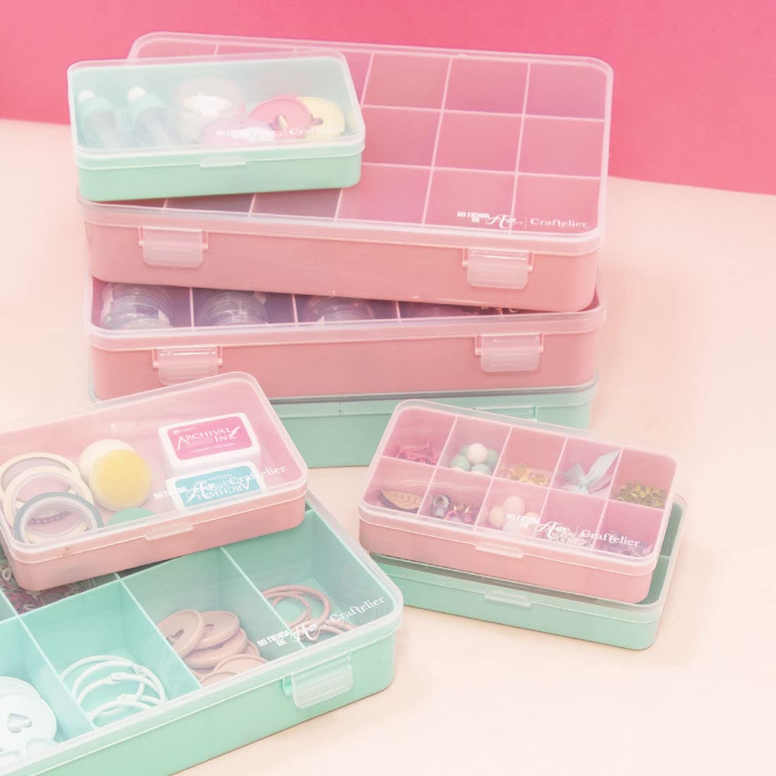 Craftelier - Organizer Box with 17 Compartments for Cardmaking, Scrapbooking and Craft Materials | Dimensions 26.5 x 17.8 x 4.2 cm (10.4“ x 7” x 1.65") -Transparent and Pink Color