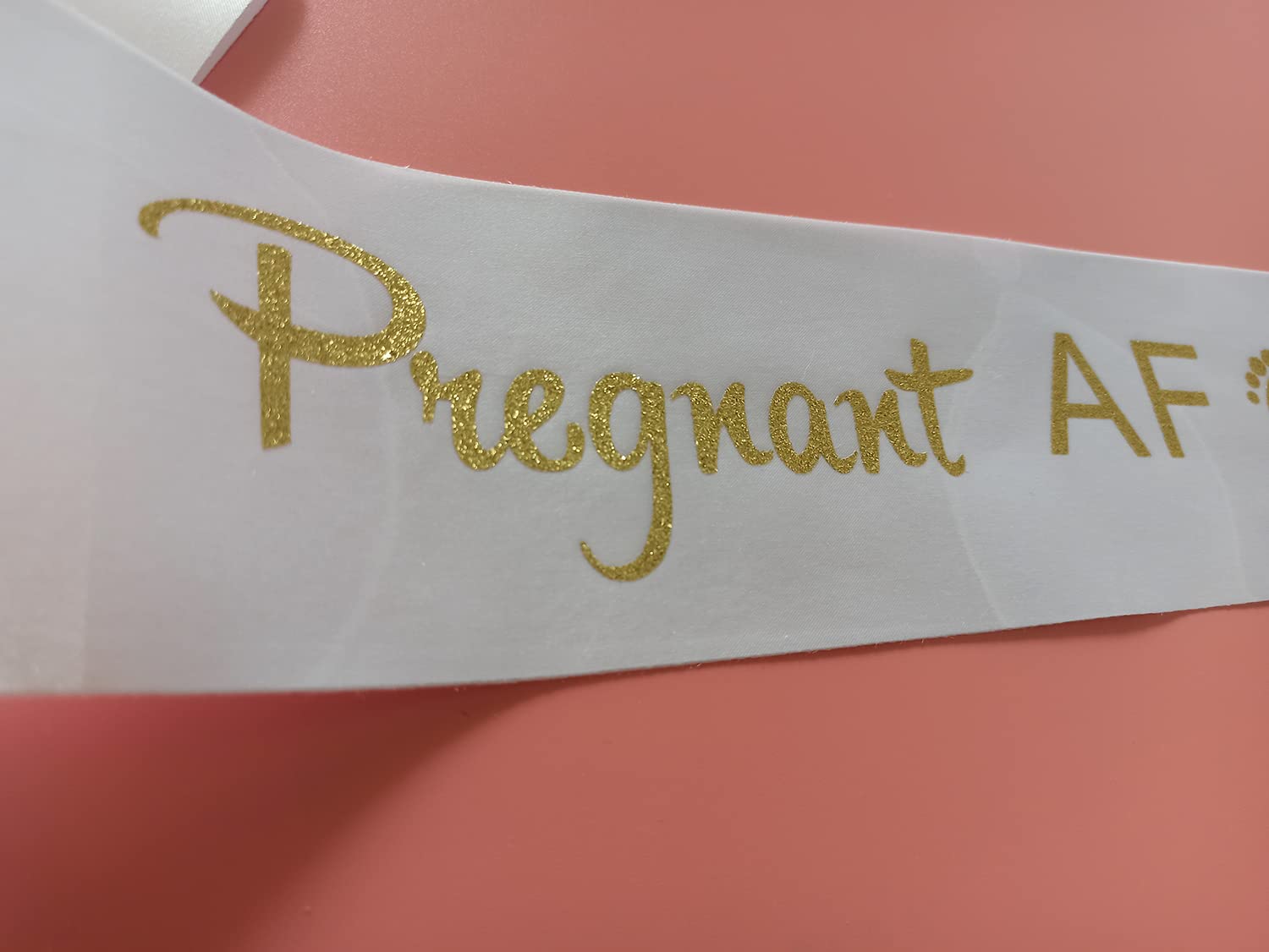 Mommy to Be Sash for Baby Shower, Pregnant AF Sash for New Baby Mama, Baby Gender Reveal Pregnancy Announcement Decorations, Newborn Party Gift Ideas for Sex Reveal Supplies, Future Mummy Gift