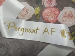 mommy to be sash for baby shower, pregnant af sash for new baby mama, baby gender reveal pregnancy announcement decorations, newborn party gift ideas for sex reveal supplies, future mummy gift