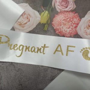 Mommy to Be Sash for Baby Shower, Pregnant AF Sash for New Baby Mama, Baby Gender Reveal Pregnancy Announcement Decorations, Newborn Party Gift Ideas for Sex Reveal Supplies, Future Mummy Gift