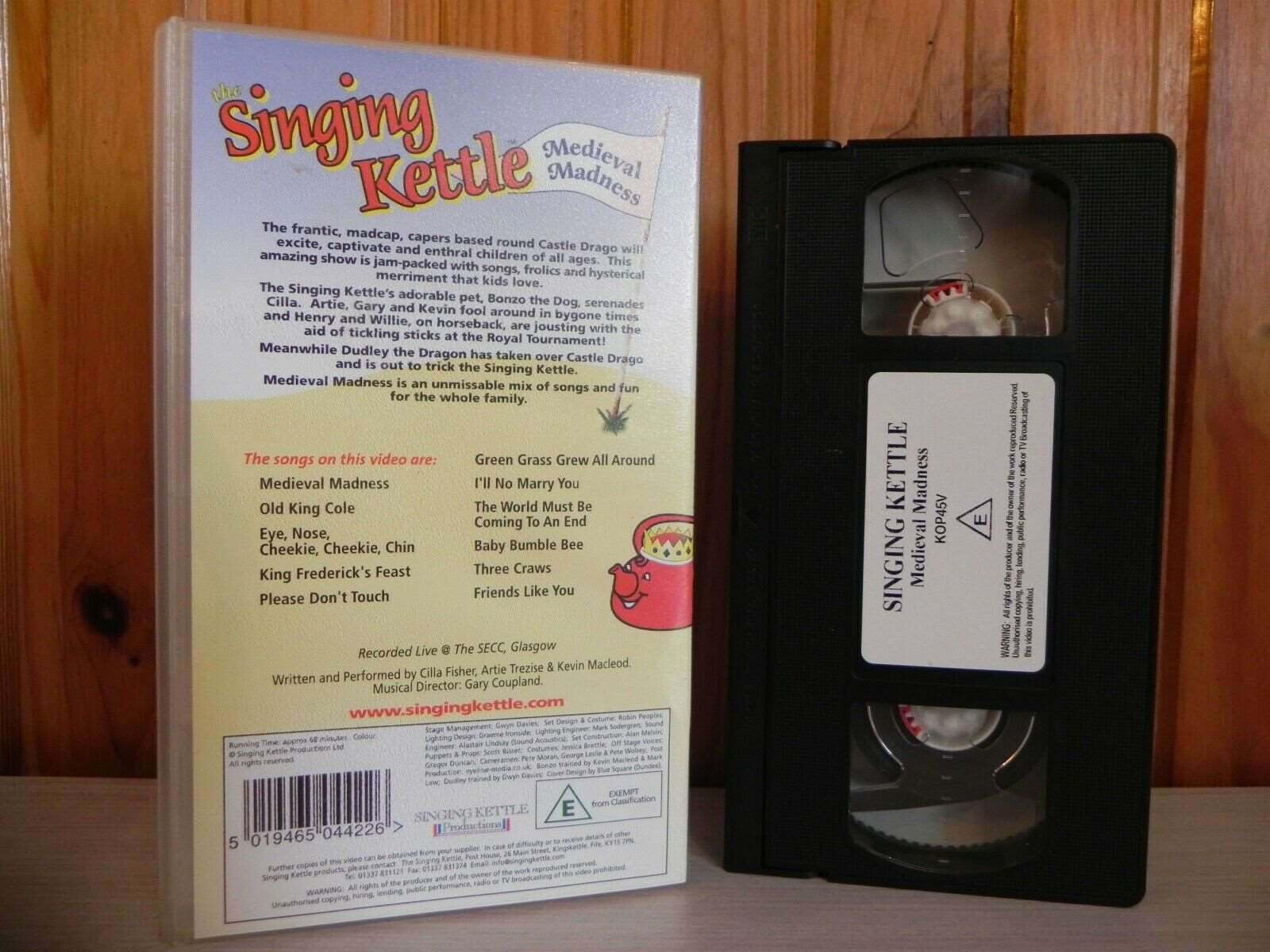 11 Songs - The Singing Kettle - Medievil Madness - Singing Video - Children VHS