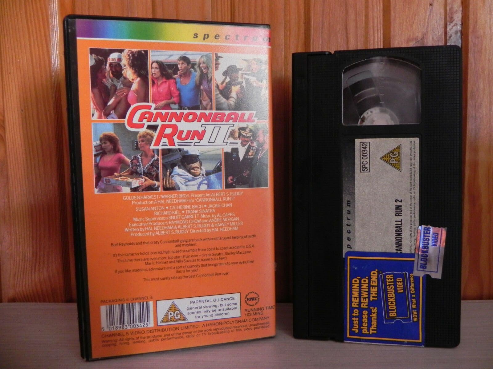 Cannonball Run 2 [Spectrum]: Automobile Racing Action - Burt Reynolds - Pal VHS