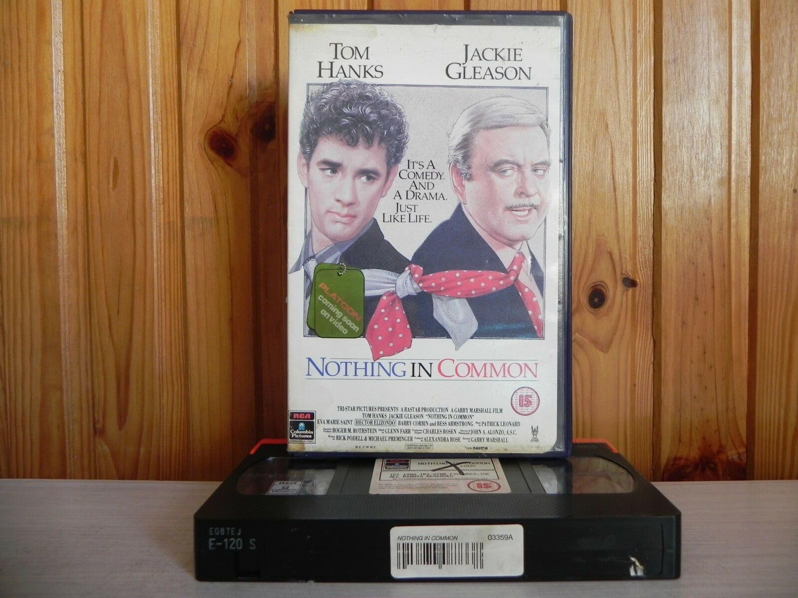 Nothing In Common - Columbia - Comedy - Drama - Tom Hanks - Jackie Gleason - VHS