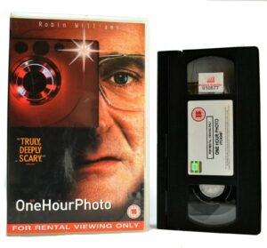 one hour photo: thriller (2002) - suspensful story - large box - ex-rental - vhs