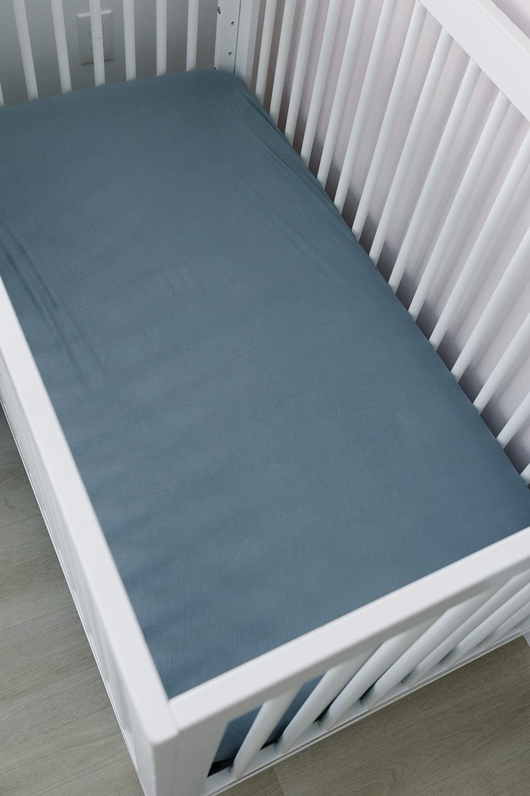 Mebie Baby Stretch Sheet (Dusty Blue)