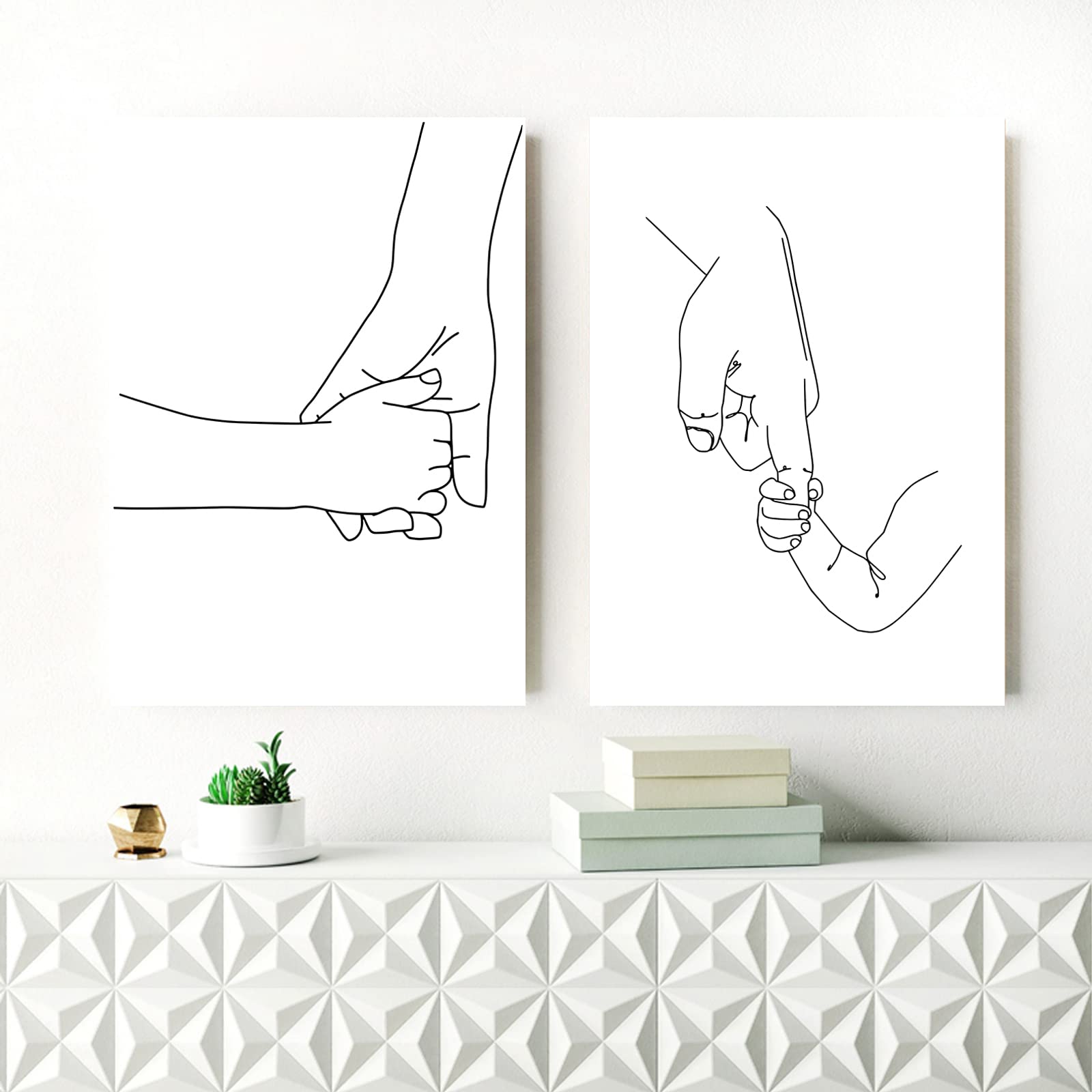 Mom & Baby Hands Line Art Prints Fashion Women Art Print Newborn Gifts Line Prints for Wall Decor Black And White Line Art Wall Decor Family Love Canvas Wall Art for Nursery Kids Room Decor Framed