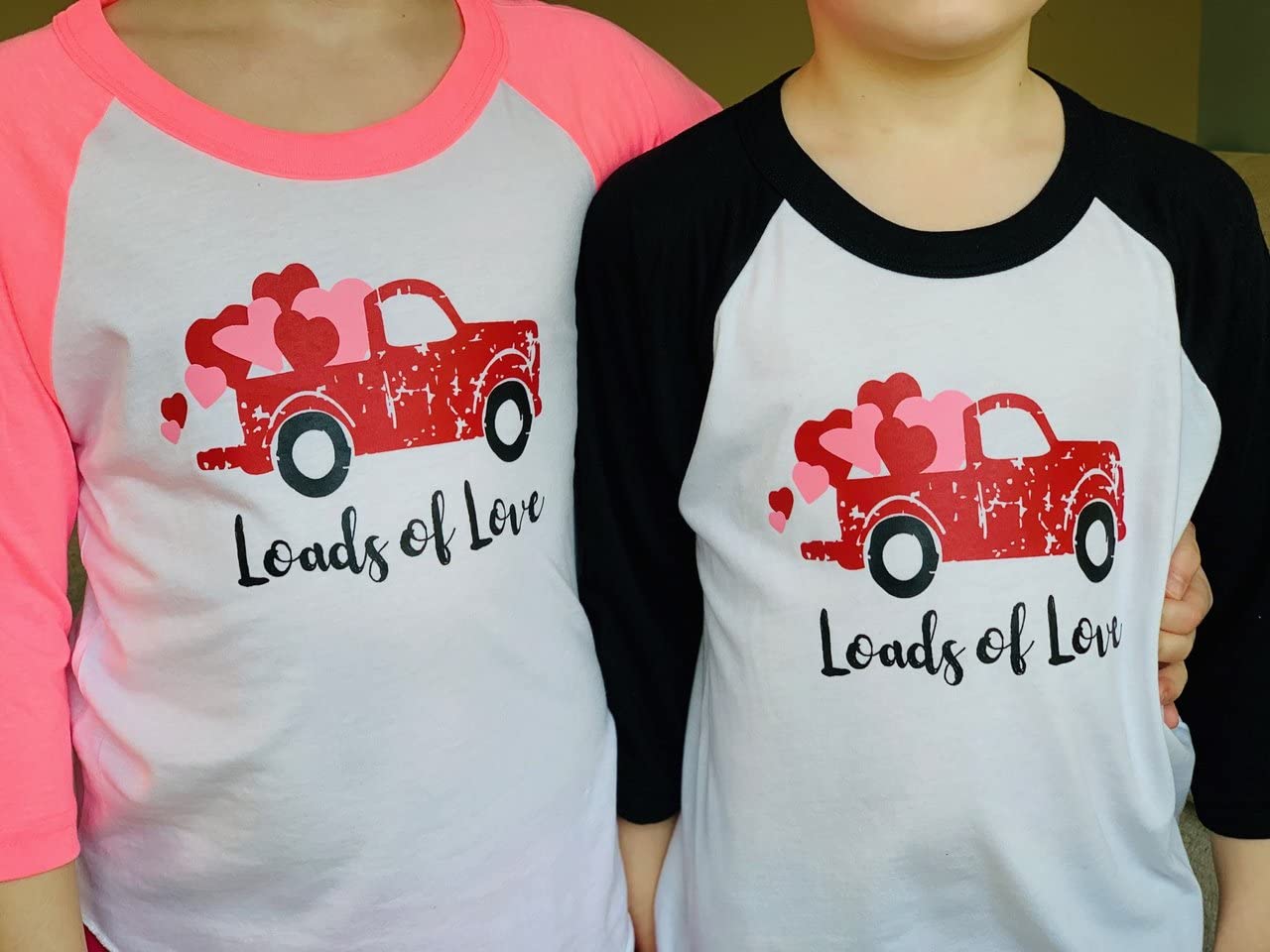 Bump and Beyond Designs Unisex Valentine's Loads of Love Vintage Truck Valentine's Day Shirt 3/4 Sleeve (Red 6-8)