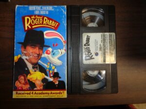 used vhs movie "who framed roger rabbit " (v)