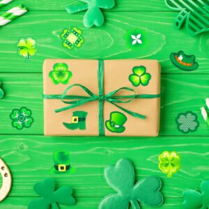 Qpout 216pcs St.Patrick's Day Stickers, Green Shamrock Four-leaf Clover Leprechaun Hat Self-Adhesive Stickers, for St. Patrick's Day Party Favor Cards Envelopes Scrapbooking Presents Labels Decoration