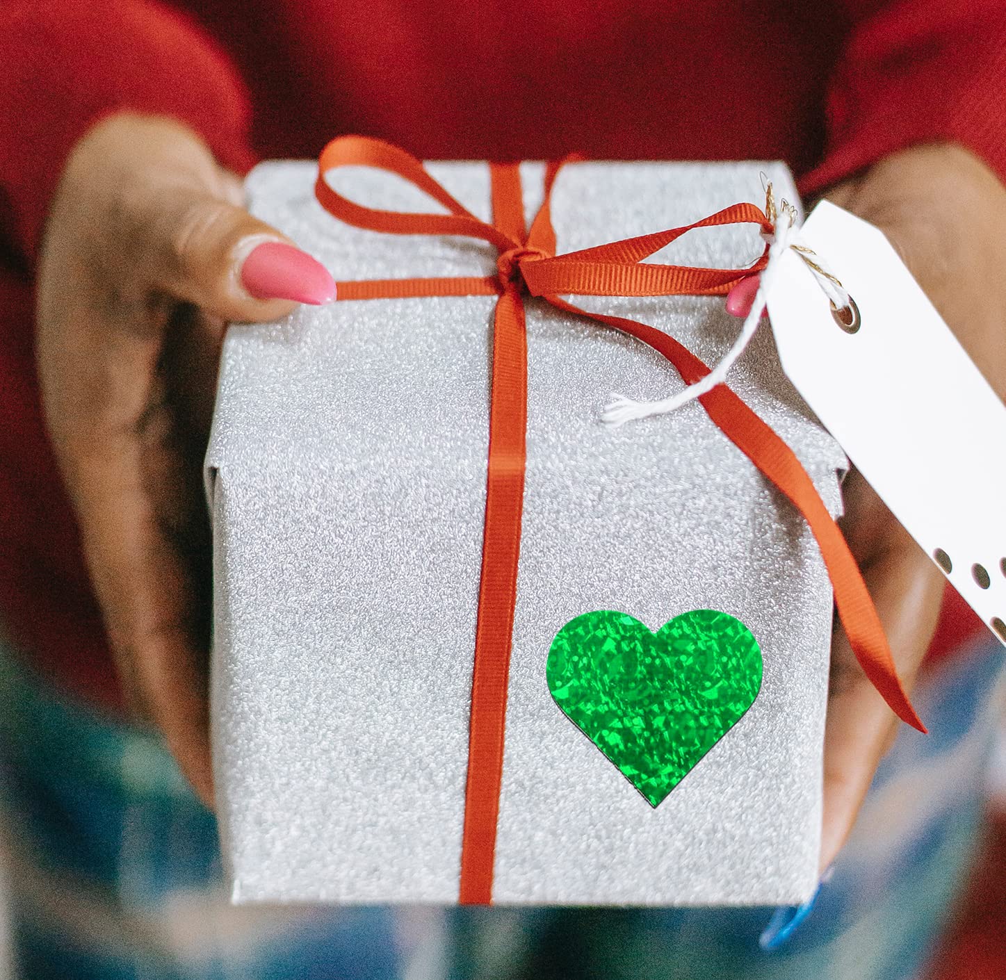 1.5" Glitter Green Heart Stickers, Large Heart Labels Valentines Decor 500 per Roll, St. Patricks Day Decorations for Kids Envelopes