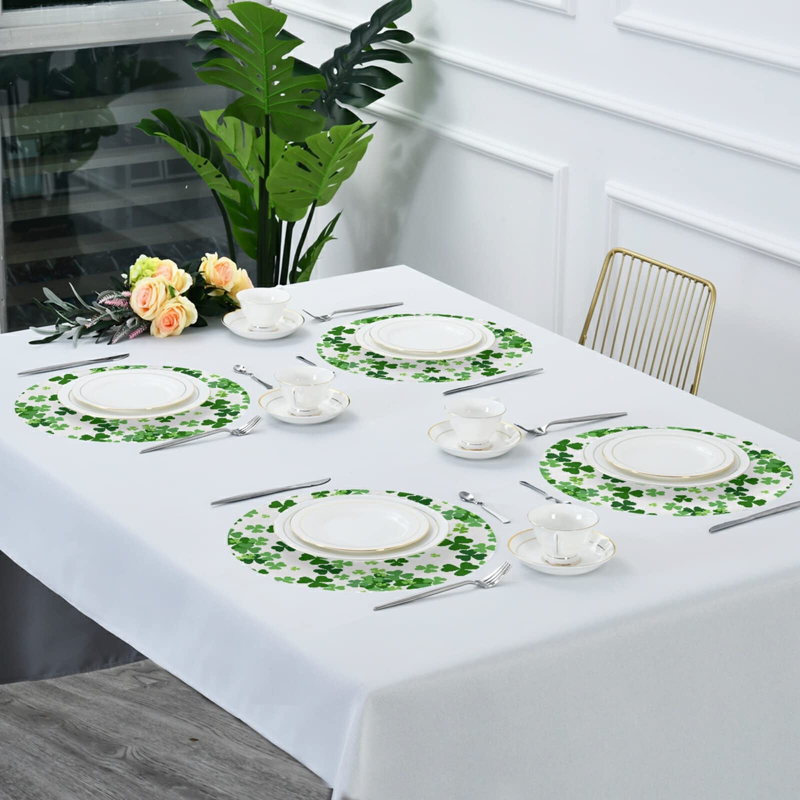 St. Patrick's Day Placemats Lucky Clover Shamrocks Round Placemats Set of 6 for Kitchen Table Washable Kitchen Table Mats Place mats