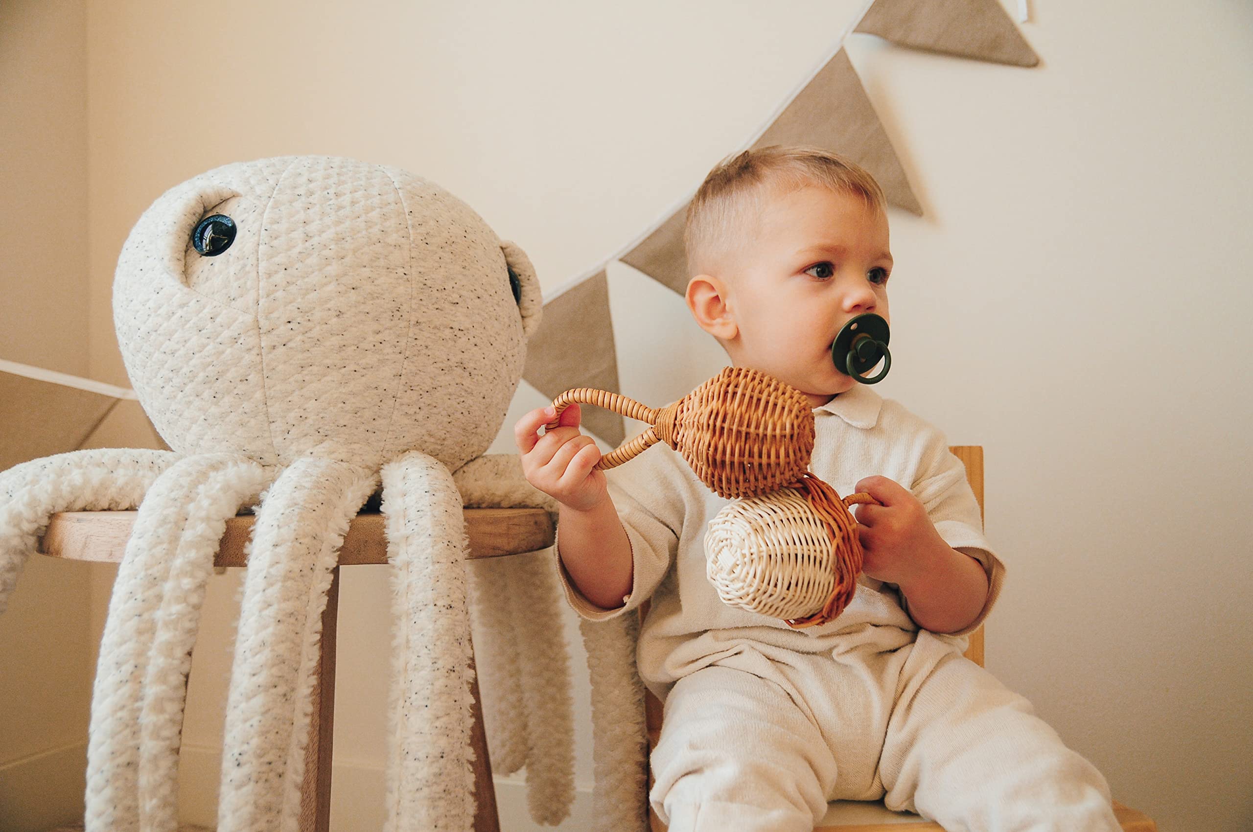 Neka Rattan Rattle | Montessori Handmade Ages 3 Months and Up, Baby Bear Brown, Shaker Rattle (Acorn)