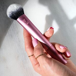 Real Techniques Tapered Cheek Makeup Brush, For Blush, Highlighter, Loose, Or Pressed Powder, Synthetic Bristles, Precise Makeup Application, Stocking Stuffer, Cruelty Free, 1 Count