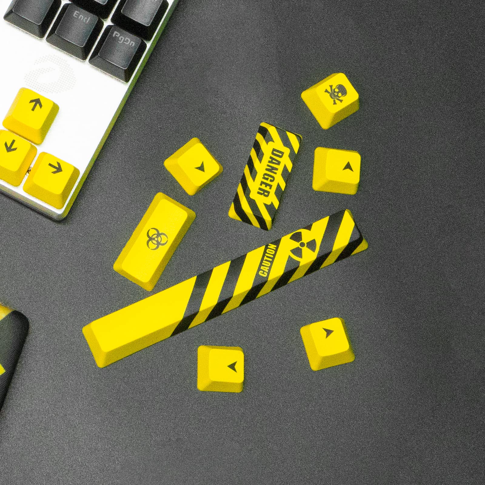 doruod Yellow Black PBT keycaps and Gaming Keyboard Wrist Rest