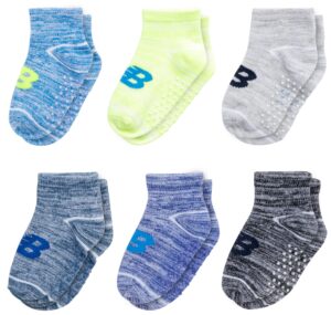 new balance baby boys' socks - 6 pack quarter cut non-skid gripper socks (infant/toddler), size 2-4t, assorted color grip