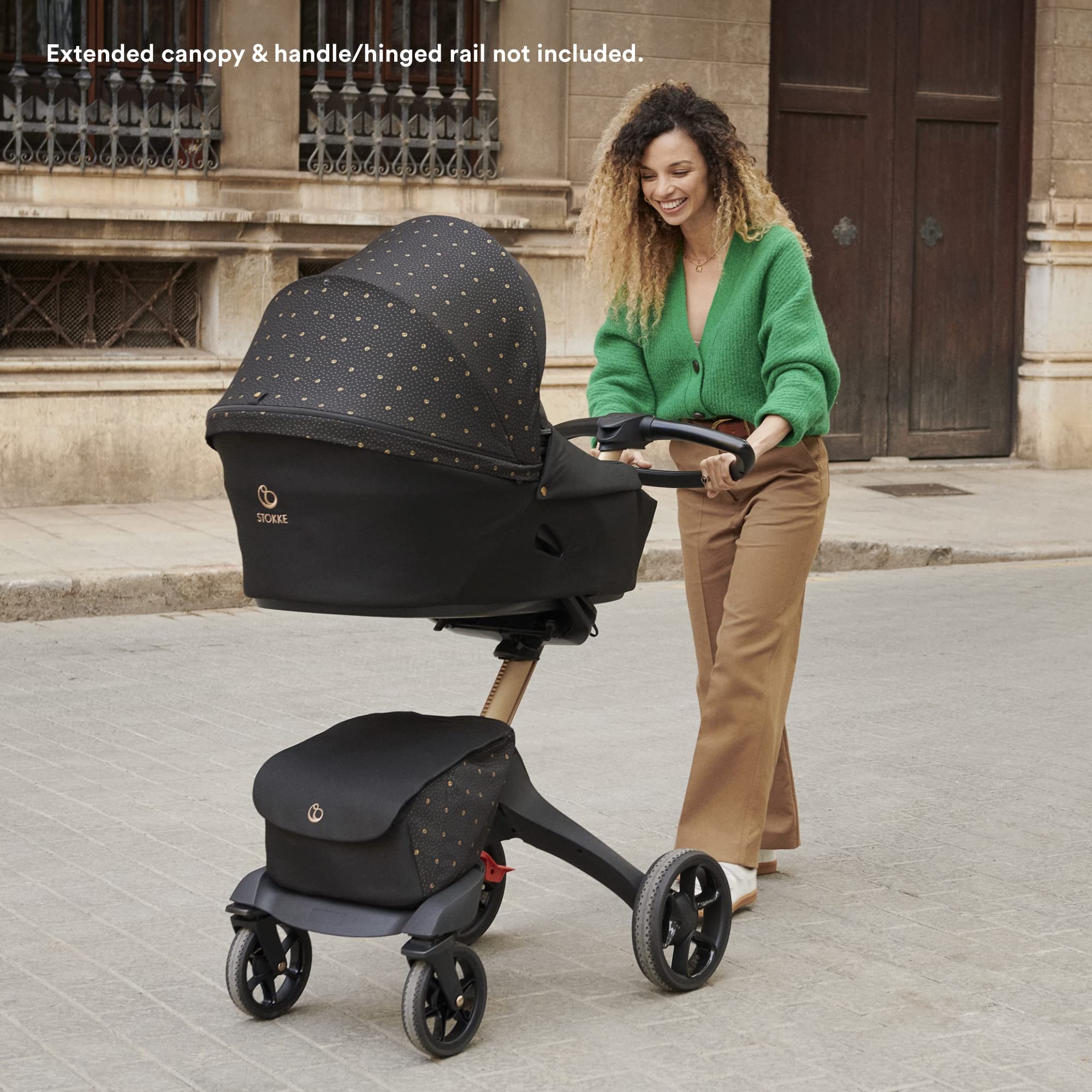 Stokke Xplory X Carry Cot, Signature - Detachable Cot for Xplory X Stroller - Soft Interior Lining & Breathable Mattress - with Removable Wind Cover & Two Easy-Access Pockets