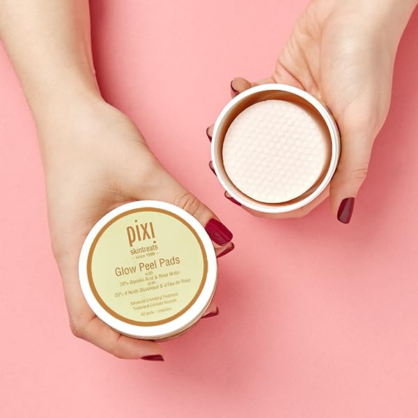 Pixi Beauty Glow Peel Pads | Exfoliating Treatment Pads Contain 20% Glycolic Acid | Reveal Glowing Complexion | 60 Pads